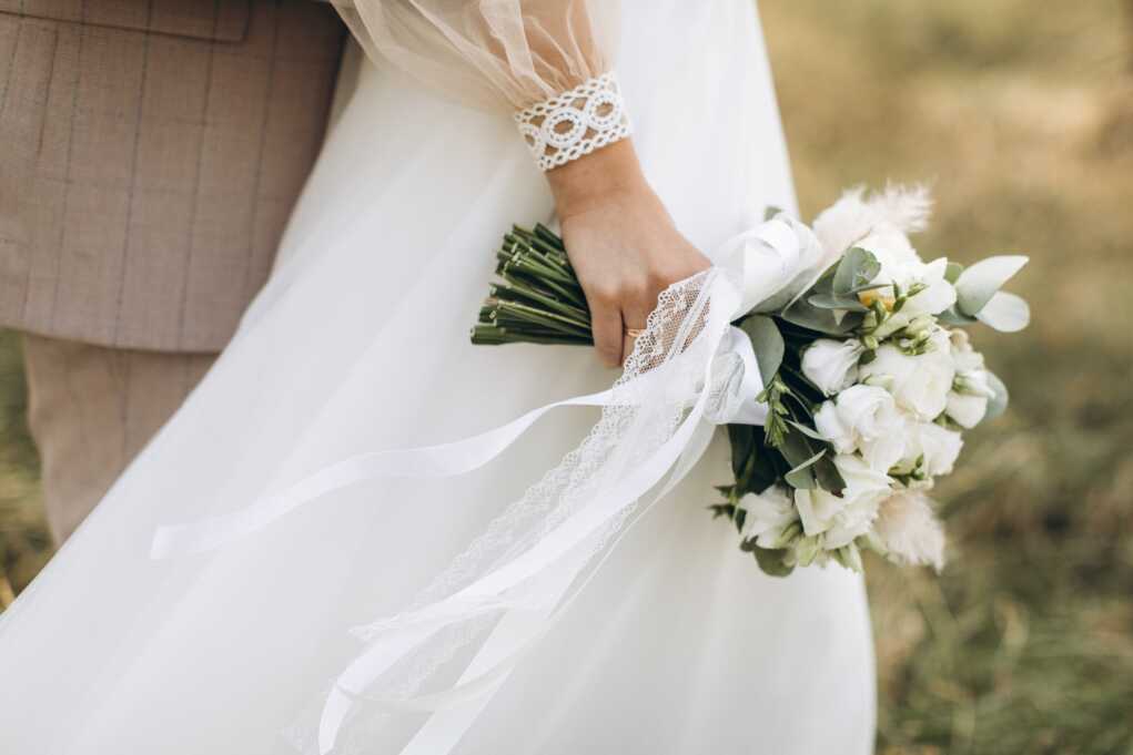 Memoir Unveils DARK Side of Elite Marriages | Republican Wire